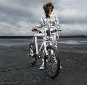Grace e-Motorbike Claims Street-Legal Status, Boasts Sleek ...