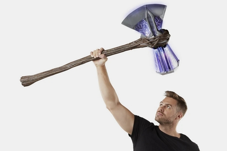 Hasbro Avengers: Endgame Stormbreaker